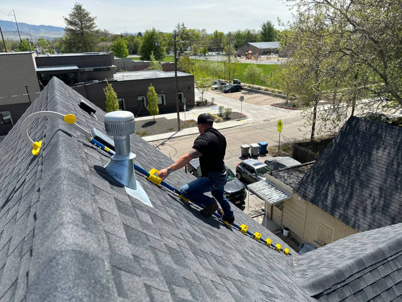 Roofing ServicesLadder Services - www.nxtlvlroofingandexteriors.com